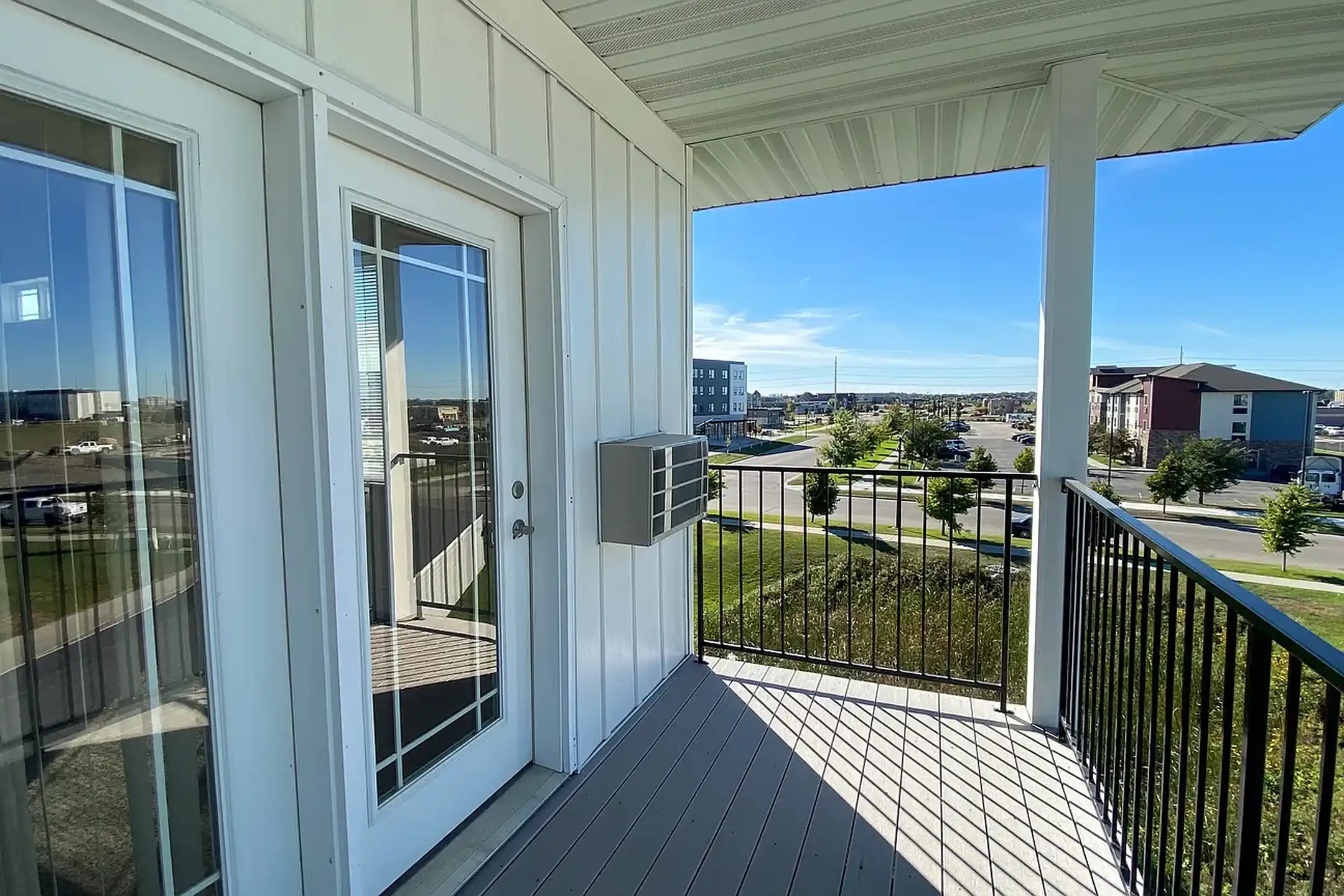 Amber Pointe Apartments - 5400 Amber Valley Pkwy S - Fargo, ND | Rent.