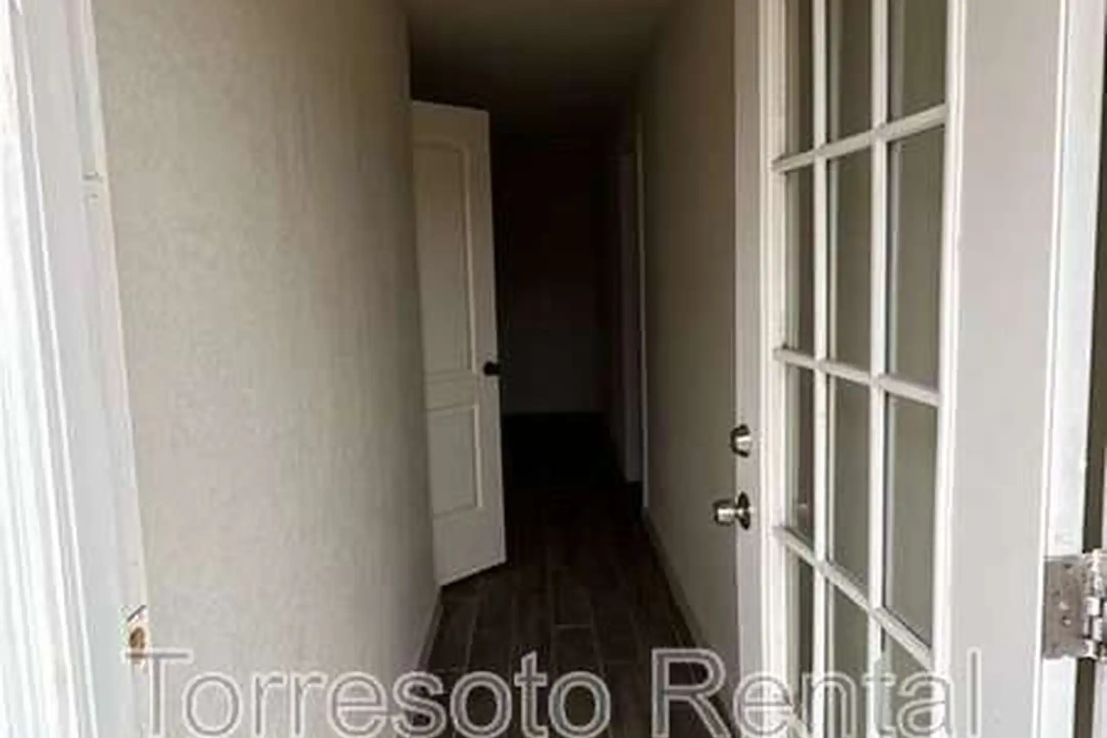 333 S San Eduardo Ave - San Antonio, TX | Rent.
