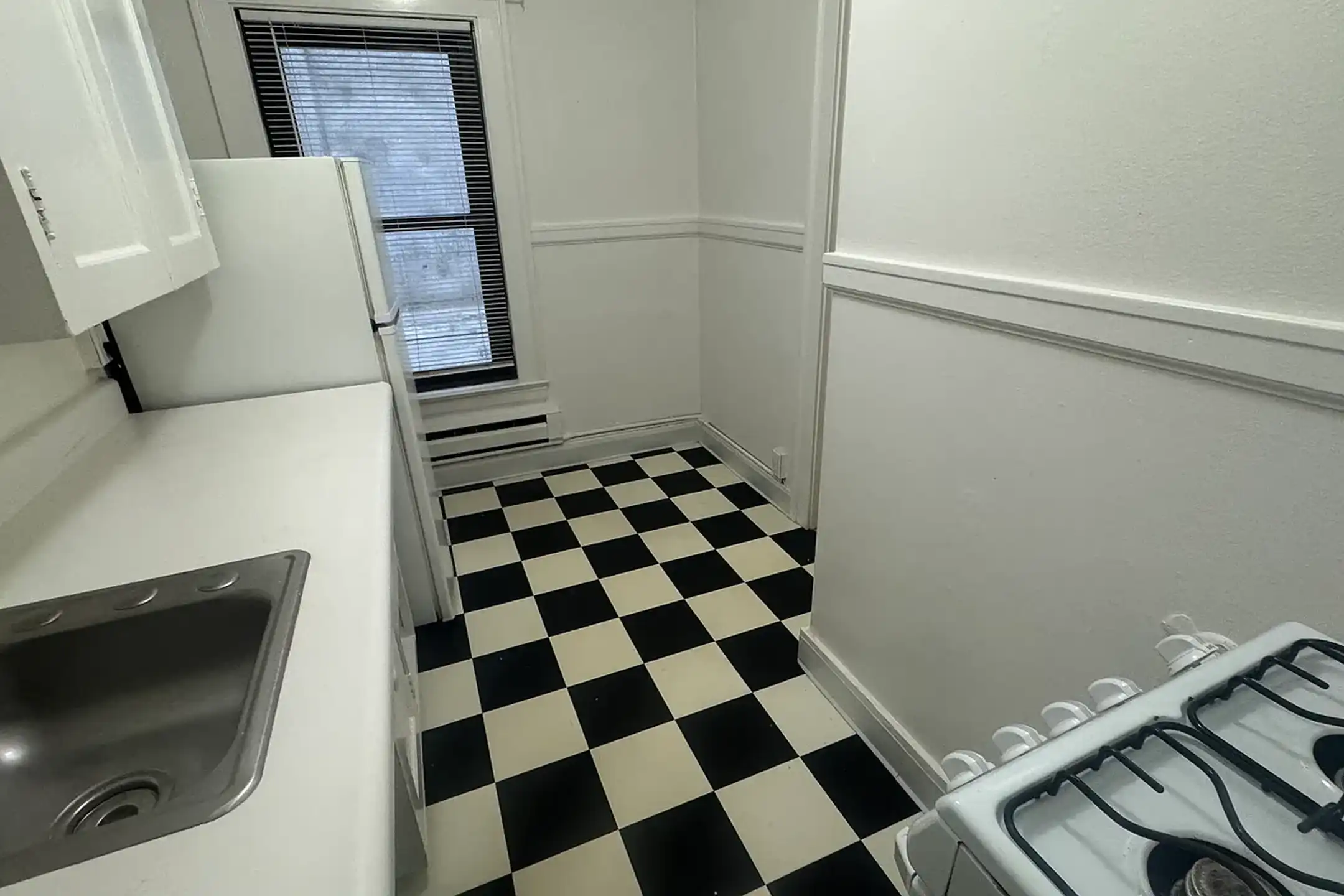 Kenneth - 307 Queen Anne Ave N - Seattle, WA | Rent.