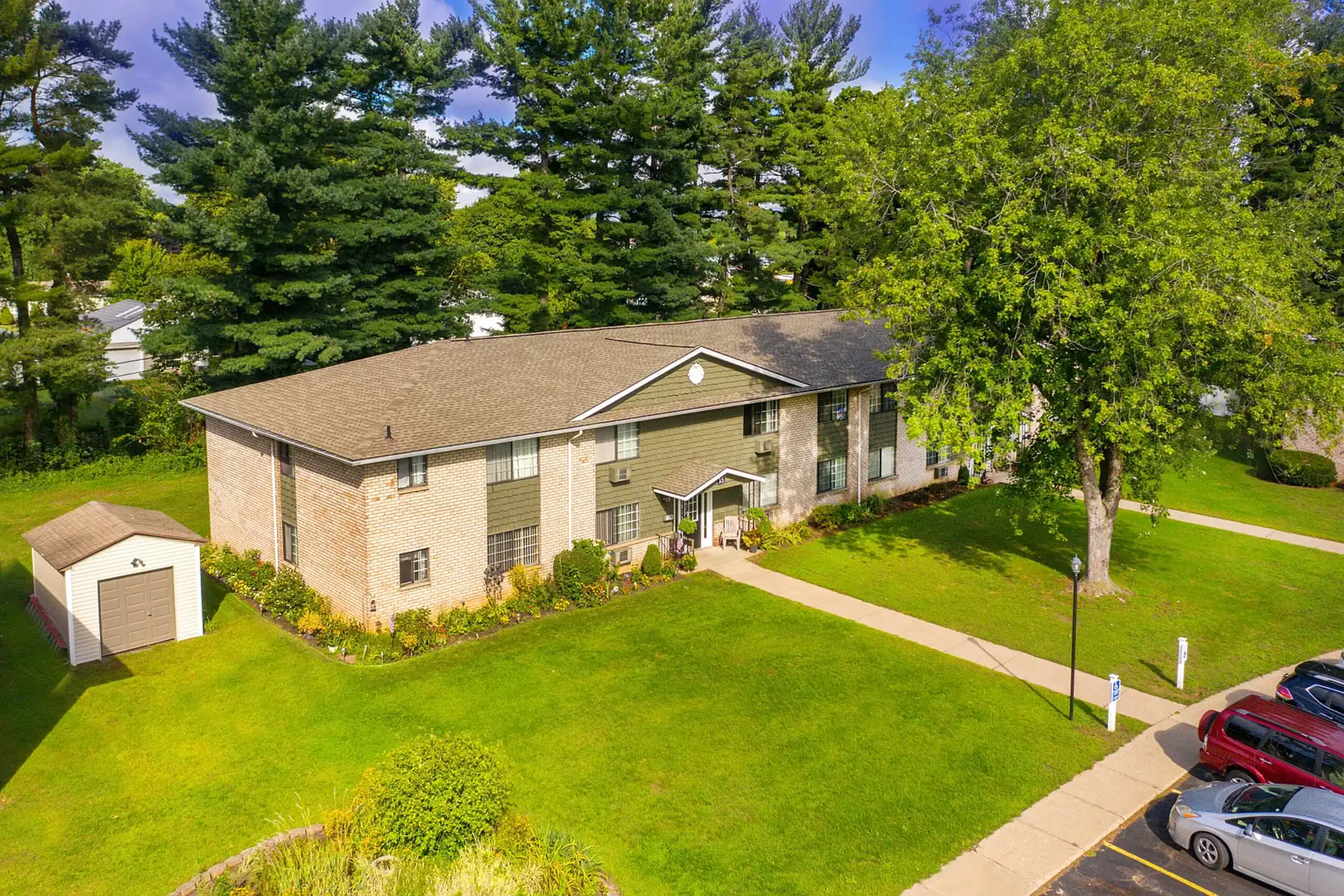 Pine Valley - 15 Fortune Ln - Rochester, NY | Rent.