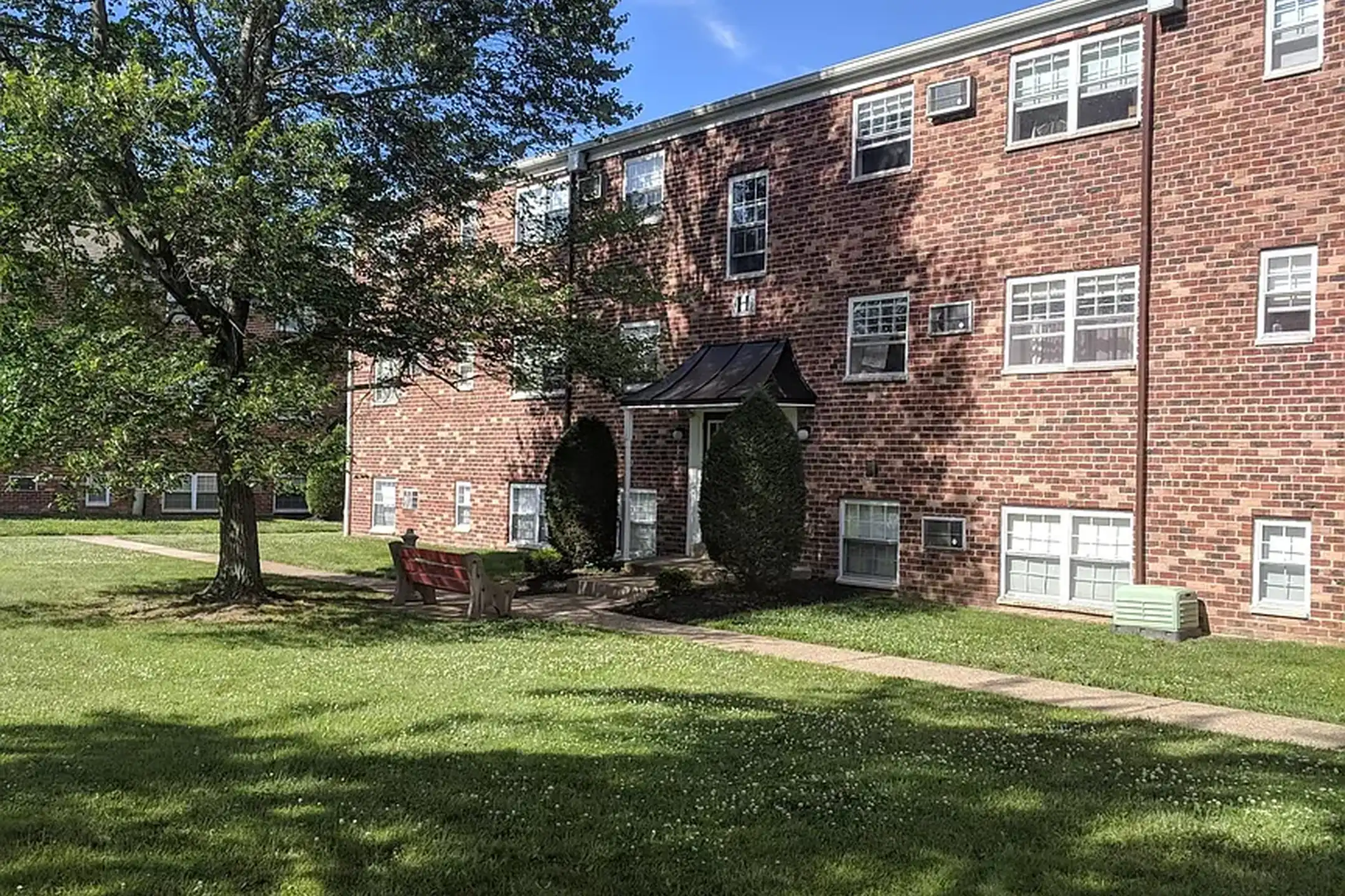 Croydon Station - 909 Bristol Pike - Croydon, PA | Rent.