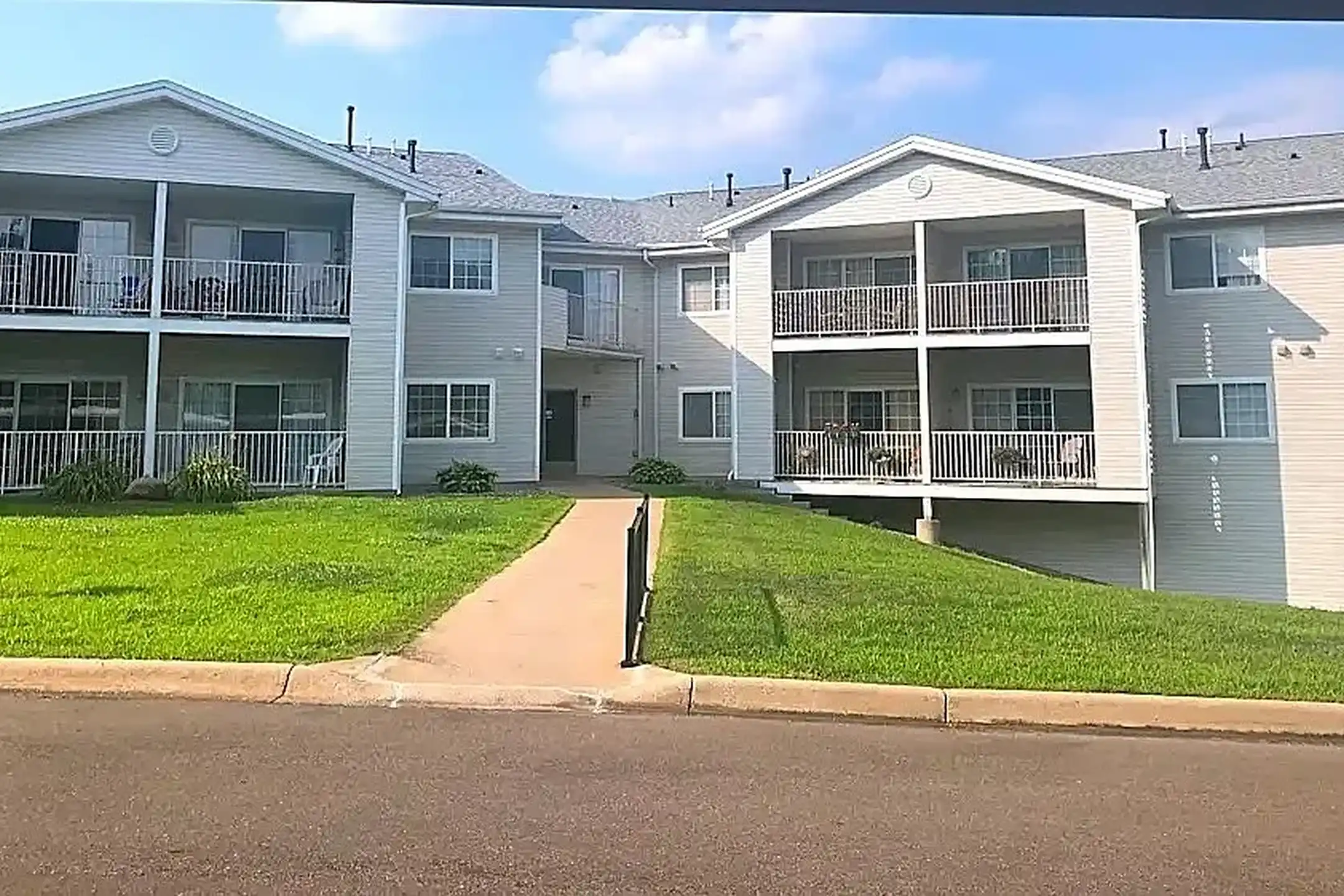 Spring Manor Apartments Senior Living 62+ - 610 Mall Dr - Portage, MI ...