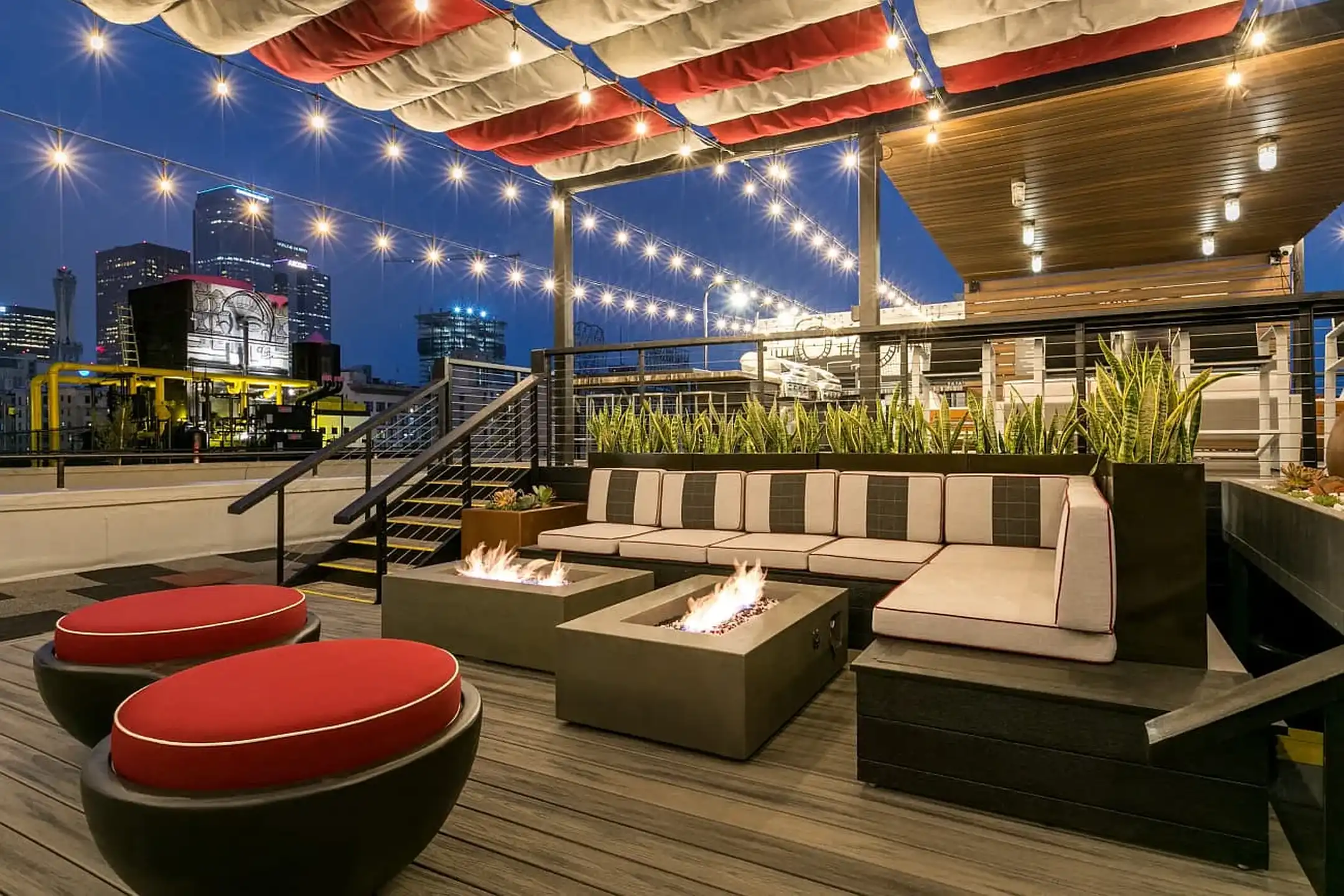 Santa Fe Lofts - 560 S Main St - Los Angeles, CA | Rent.