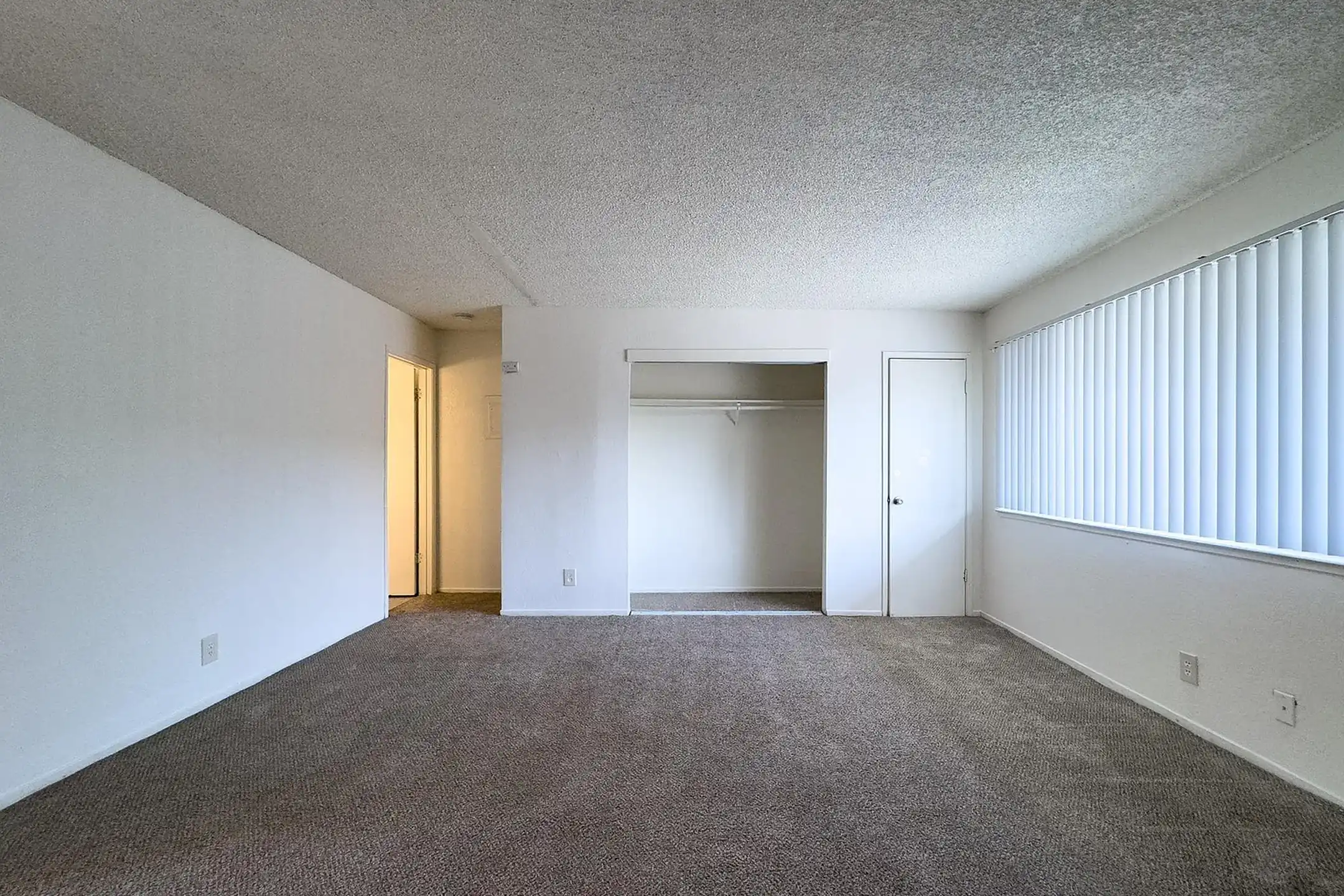 Evergreen Park Apartments - 1121 E Santa Fe Ave - Merced, CA | Rent.