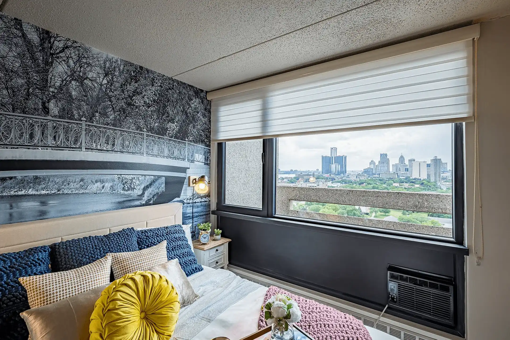 City Club Apartments Lafayette Park - 750 Chene St - Detroit, MI | Rent.