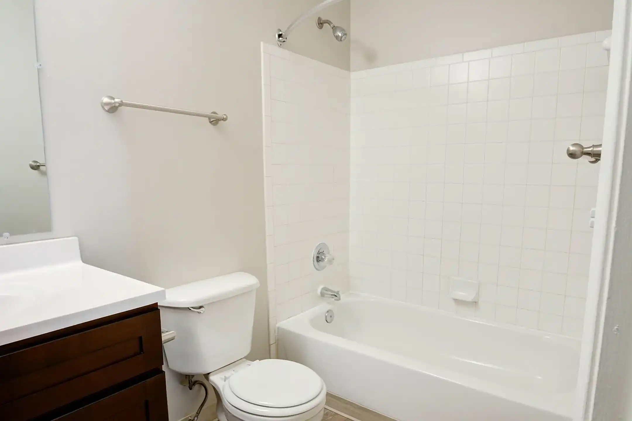 Vinings at Christiana - 200 Vinings Way - Newark, DE | Rent.