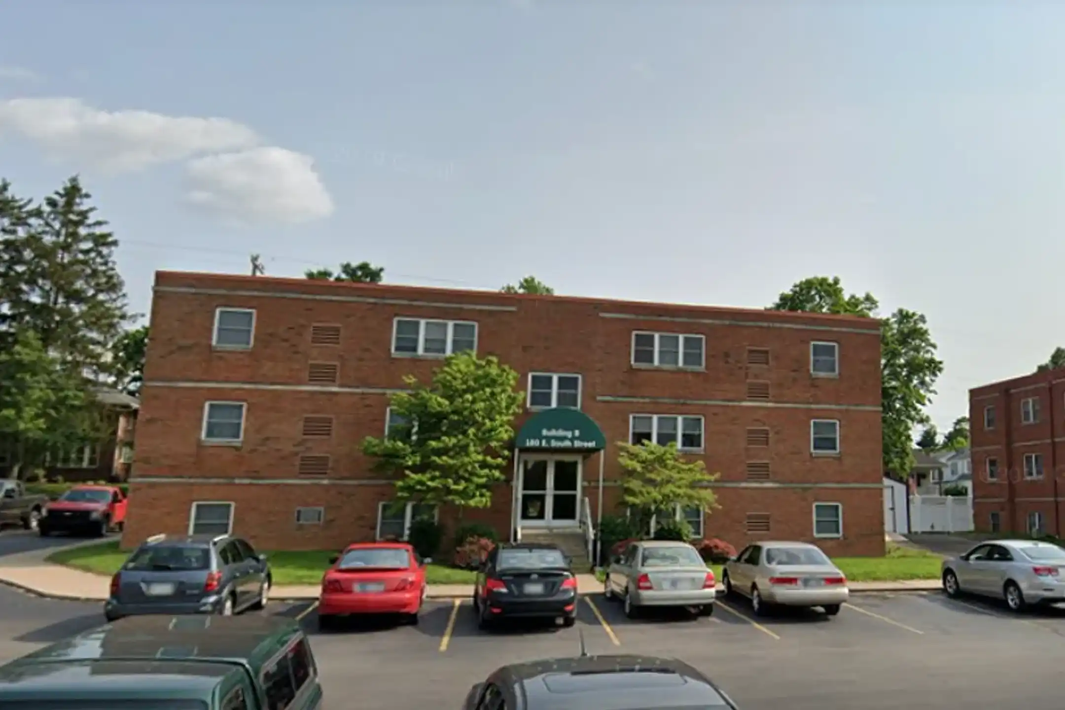 Parkside Apartments - 180 E South St - Franklin, IN | Rent.