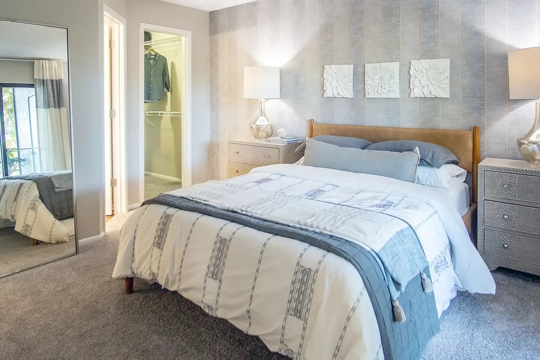 River Reach - 2000 River Reach Dr - Naples, FL | Rent.