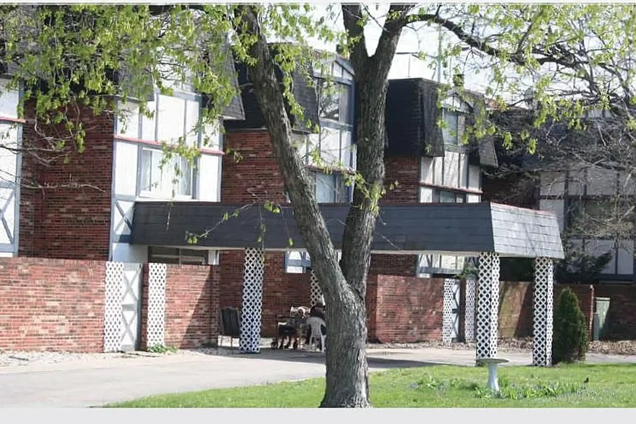 Louden Park Apartments - 1969 Section Rd - Cincinnati, OH | Rent.