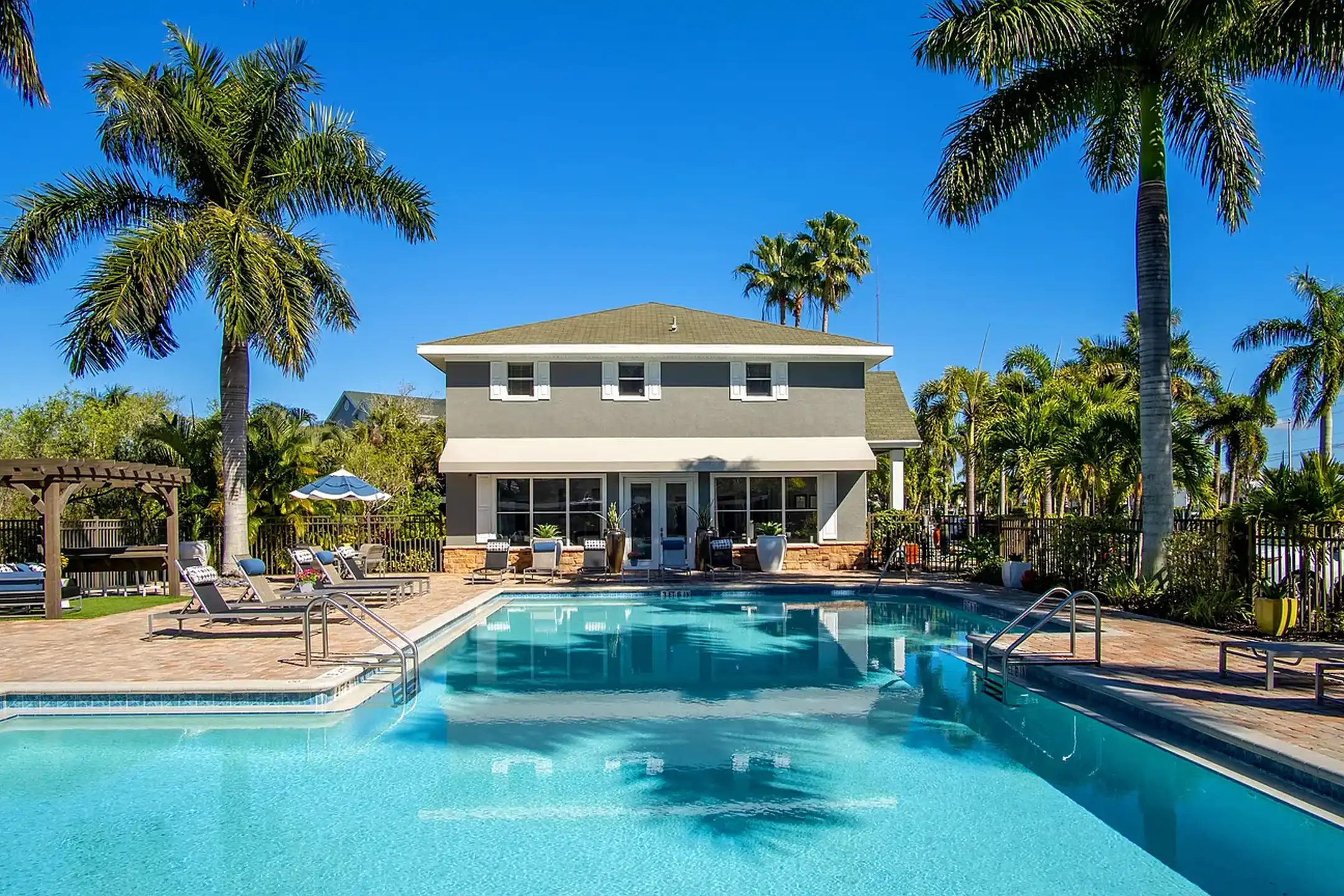 Somerset Palms - 15985 Arbor View Blvd - Naples, FL | Rent.