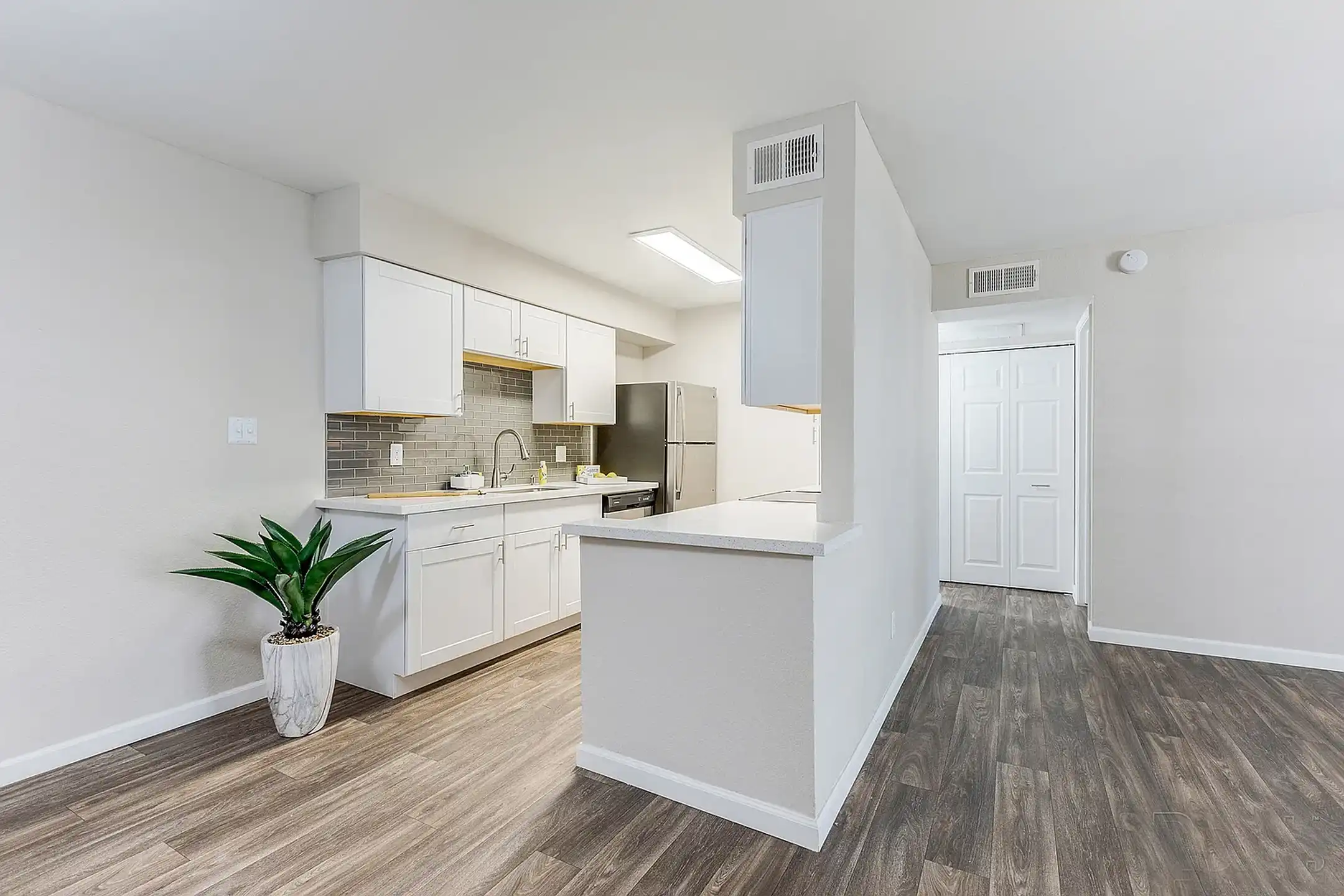 Stonebridge - 4315 E Thunderbird Rd - Phoenix, AZ | Rent.