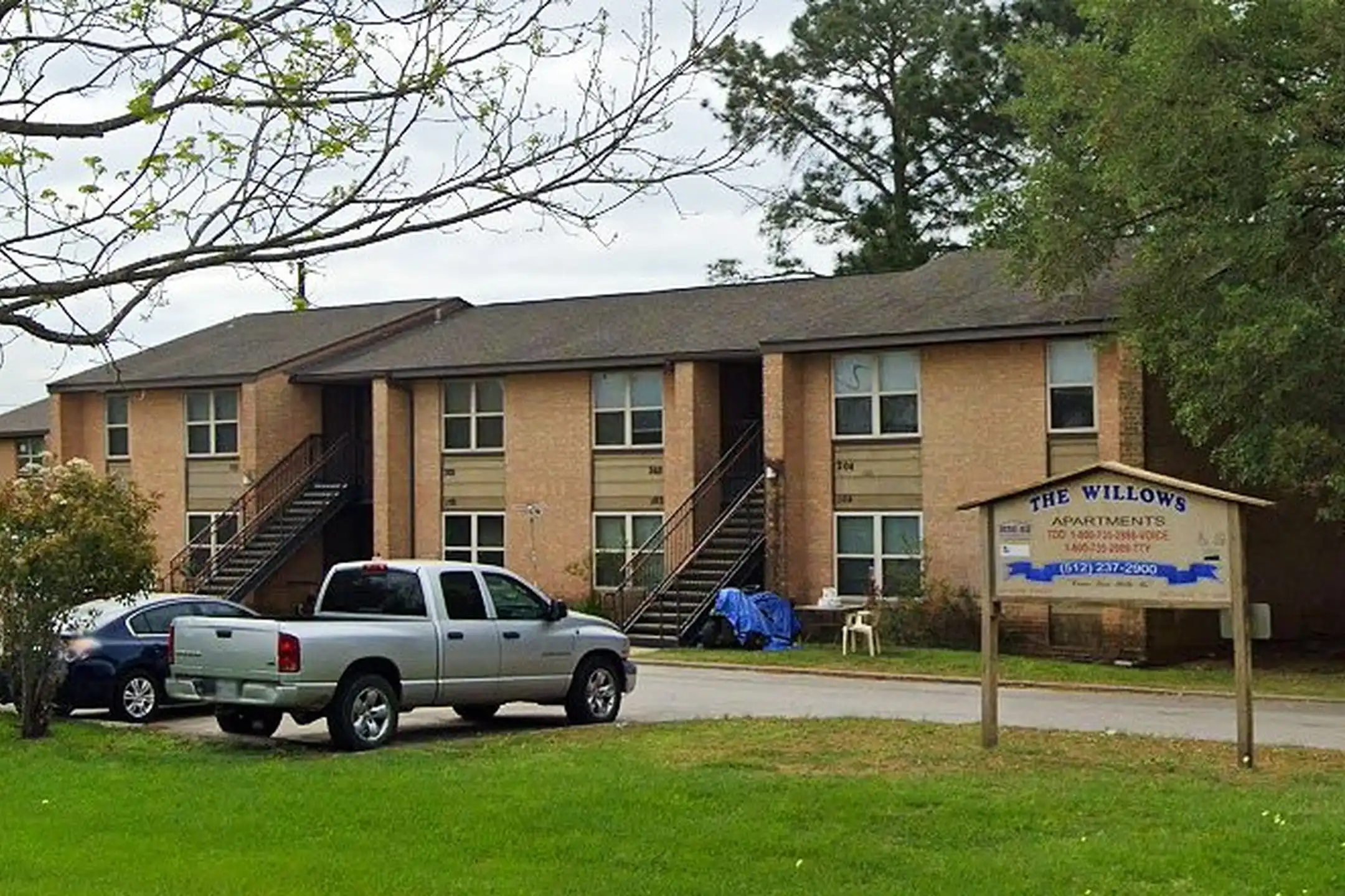 324 Webb St unit 102 - Smithville, TX | Rent.