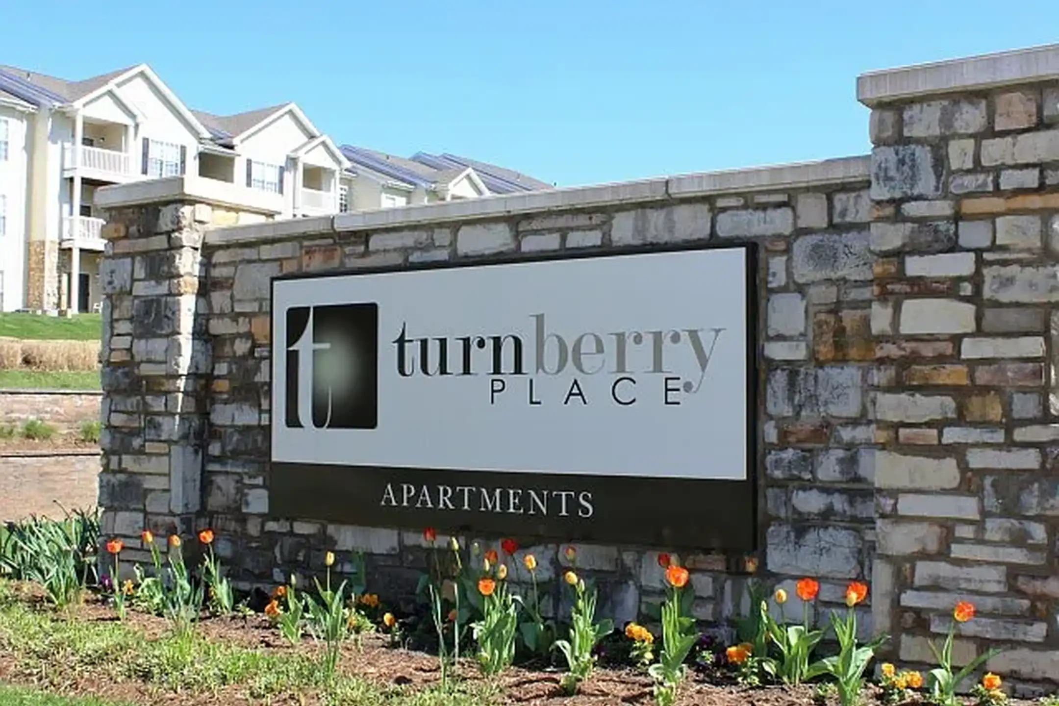 Turnberry Place Apartments - 100 Turnberry Pl - Saint Peters, MO | Rent.