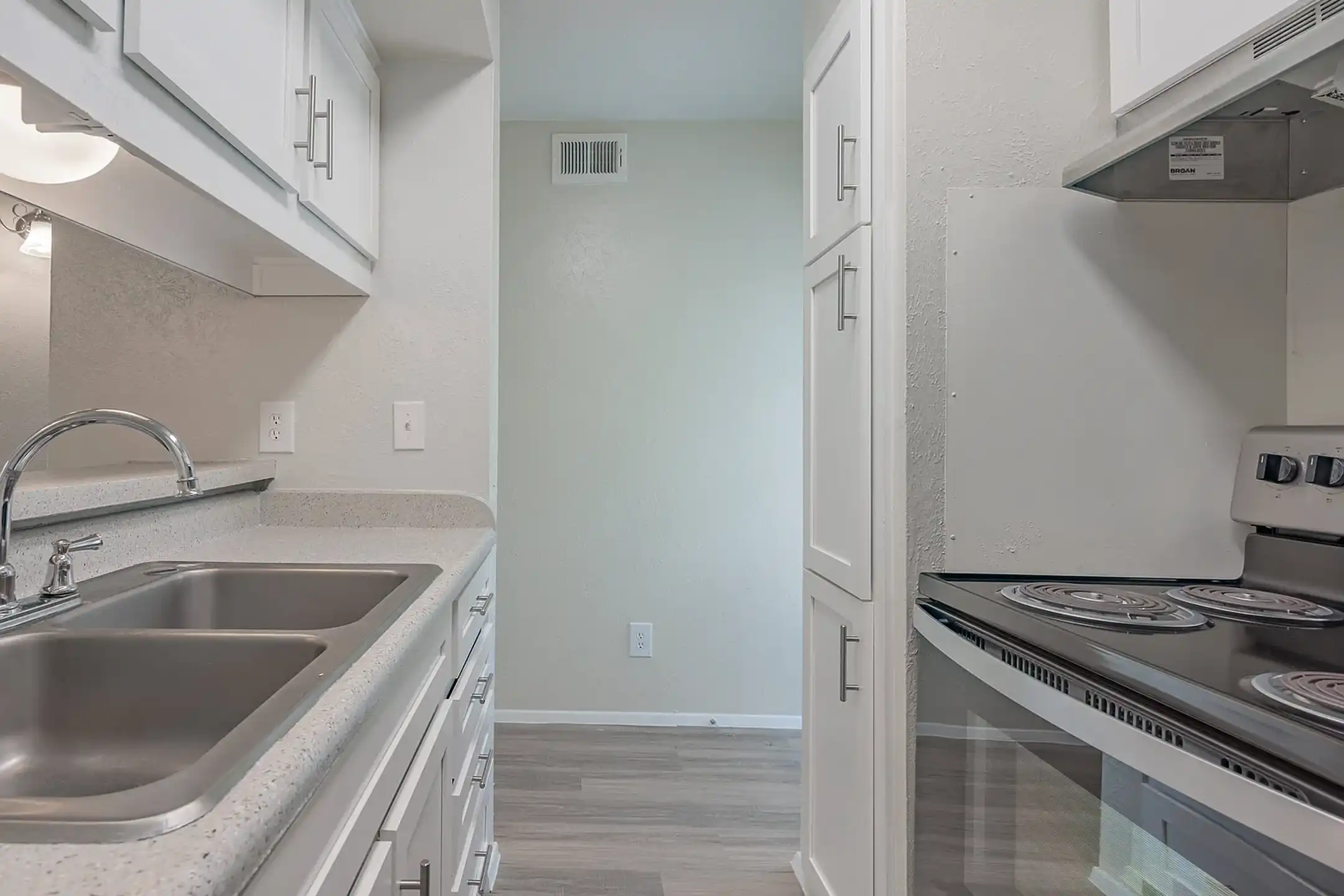 Willow Oaks - 3902 E 29th St - Bryan, TX | Rent.