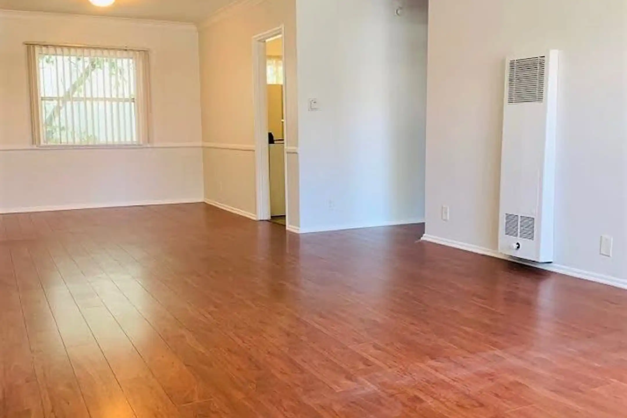 3308 Castle Heights Ave unit 10 - Los Angeles, CA | Rent.