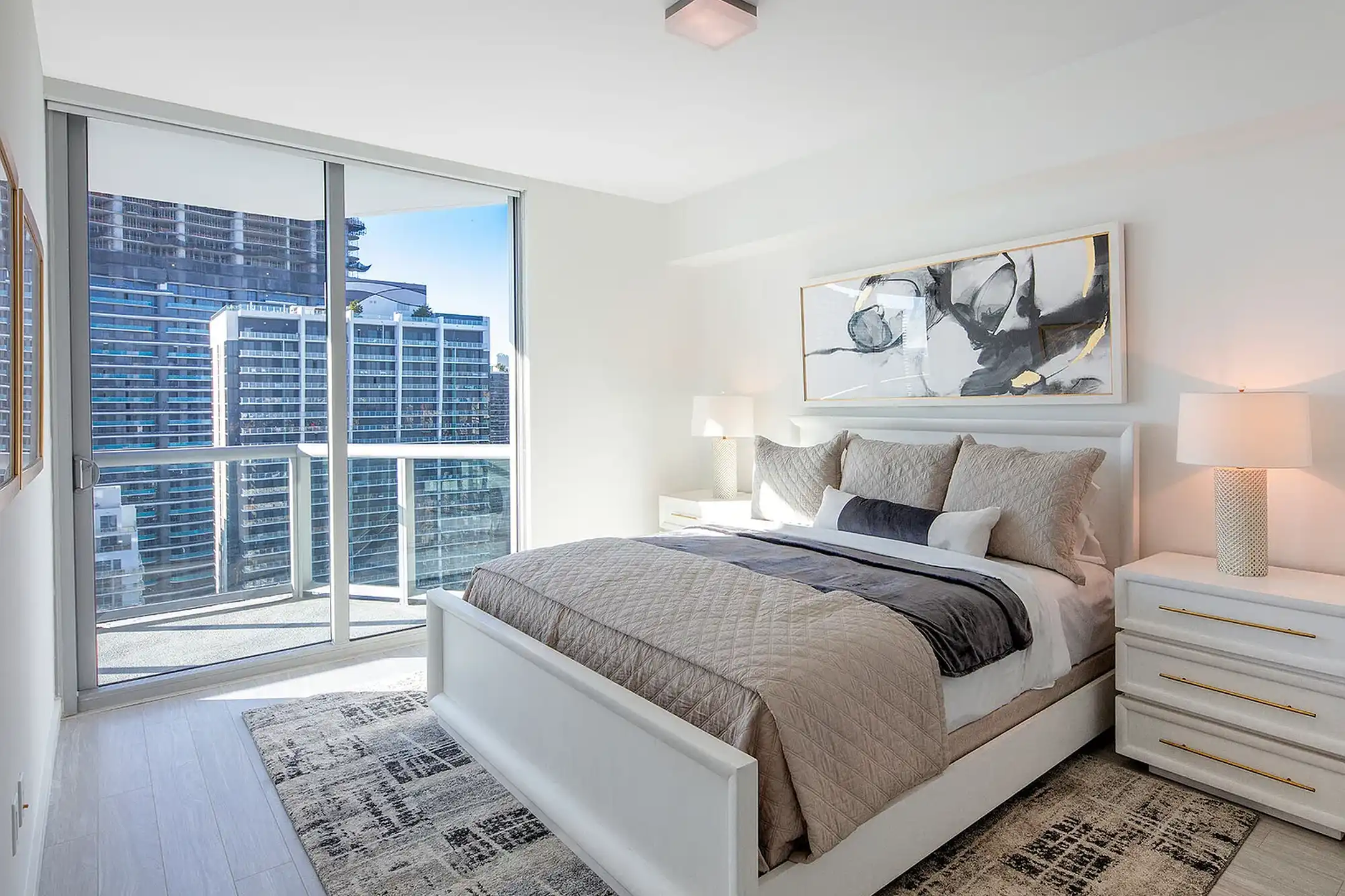Panorama Tower - 1100 Brickell Bay Dr - Miami, FL | Rent.