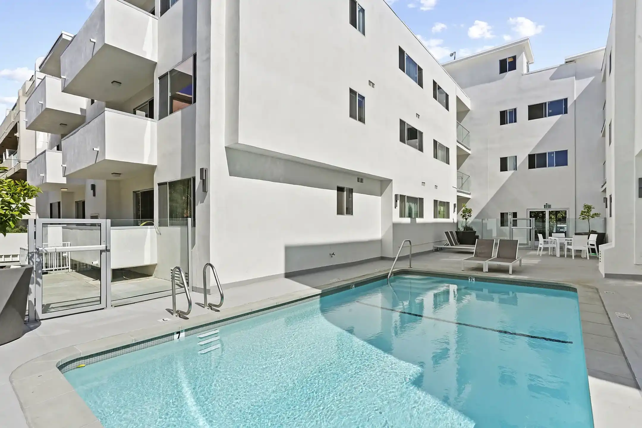 425 S Willaman Drive - 425 S Willaman Dr - Los Angeles, CA | Rent.