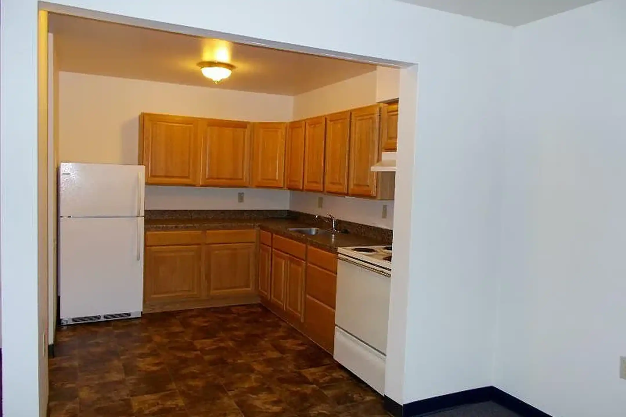 Knoll Crest - Project Based Section 8 Housing - 674 Division St ...