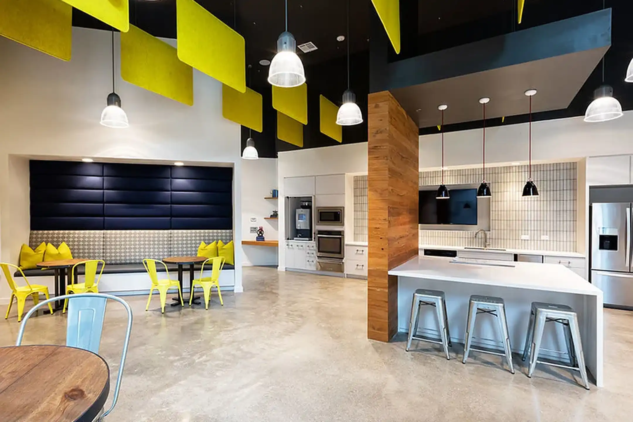 AMLI Frisco Crossing - 7255 Texas Rangers Dr - Frisco, TX | Rent.