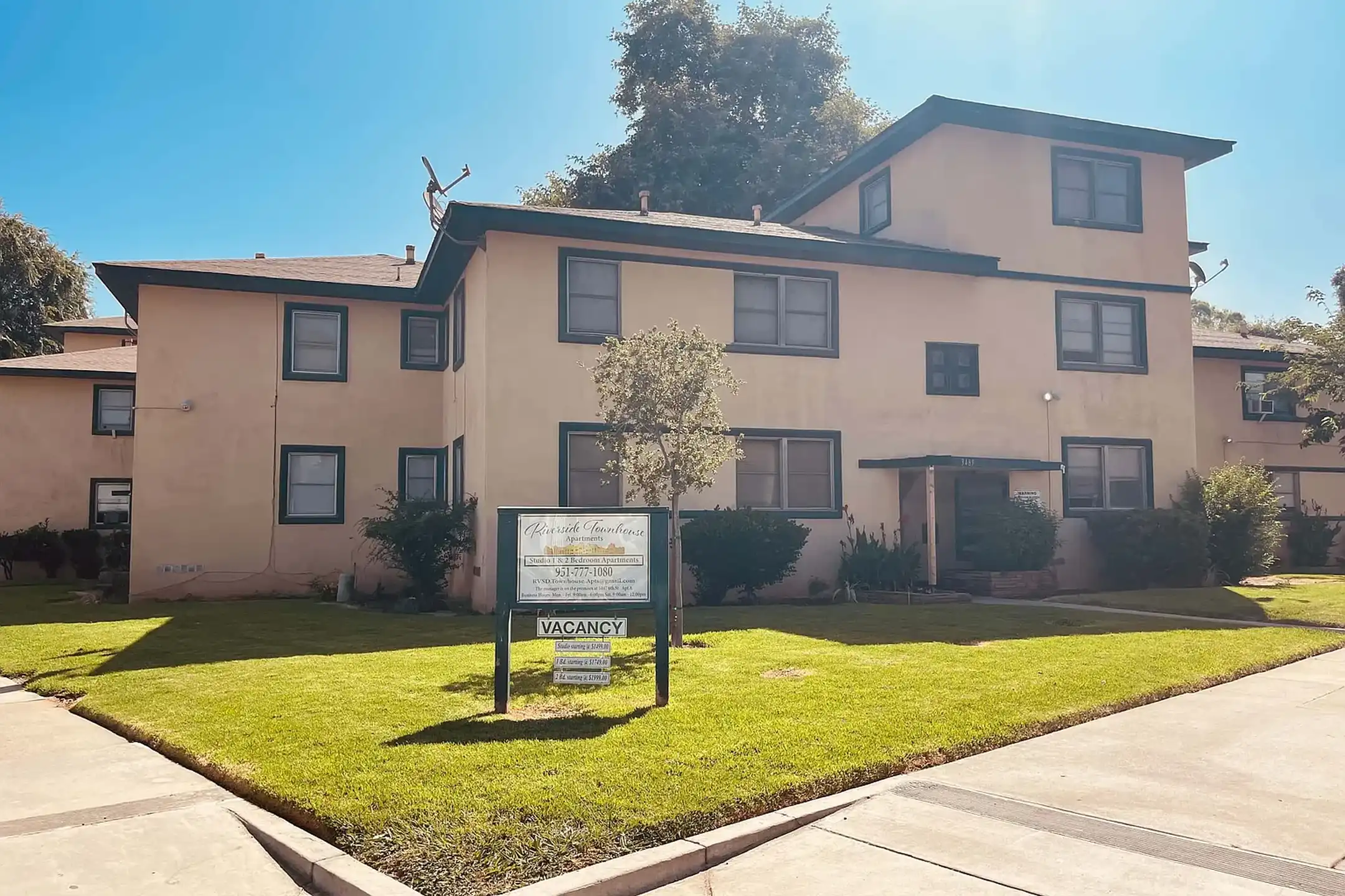 Riverside Townhouse Apartments - 3447 6th St - Riverside, CA | Rent.