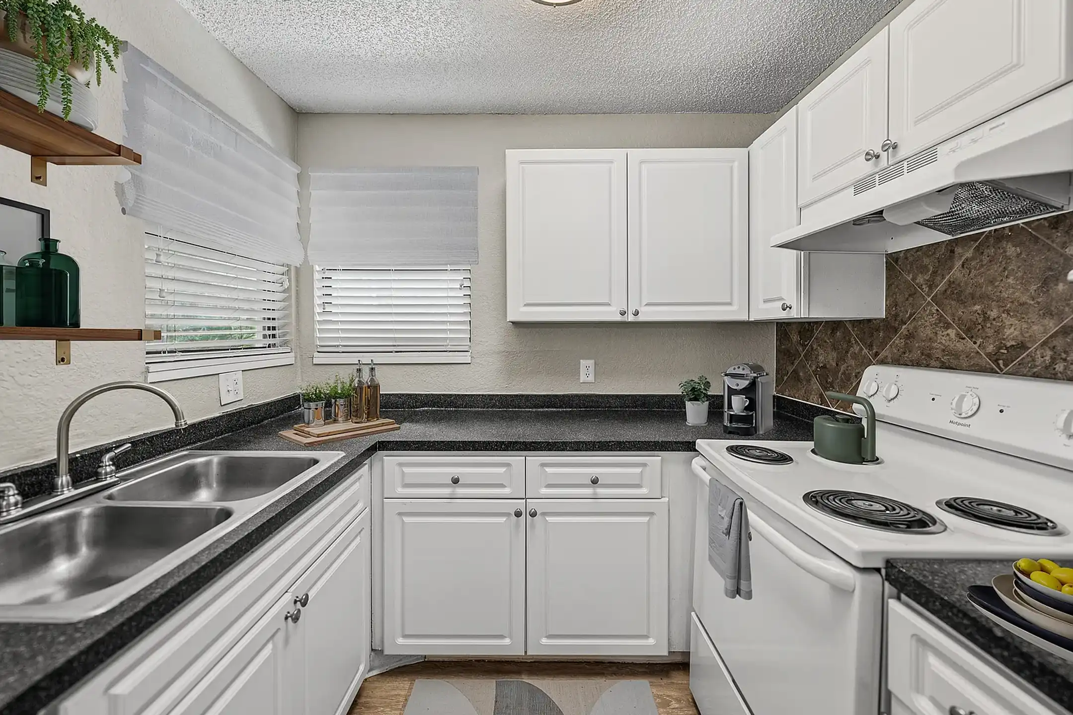 The Park at Valenza - 6900 Aruba Ave - Temple Terrace, FL | Rent.