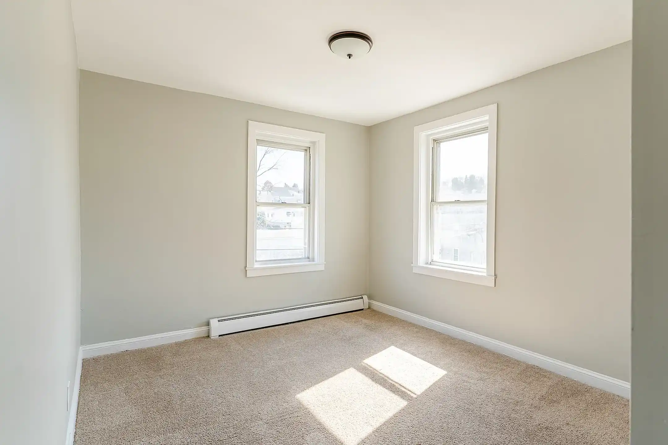 MAP Bridgeport Apartments - 408 Grove St - Bridgeport, PA | Rent.