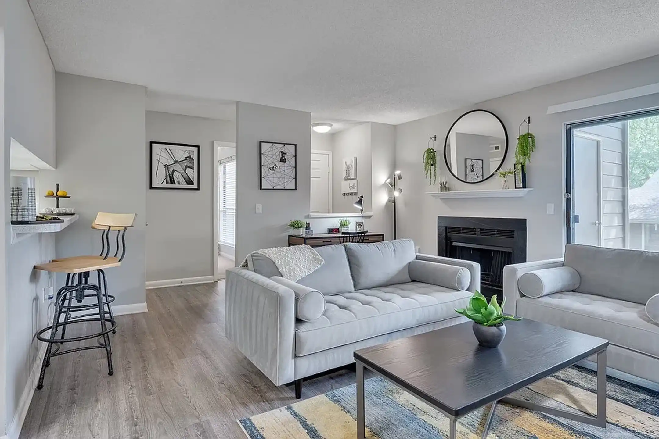 The Retreat at Lake Johnson Apartments - 3201 Walnut Creek Pkwy ...