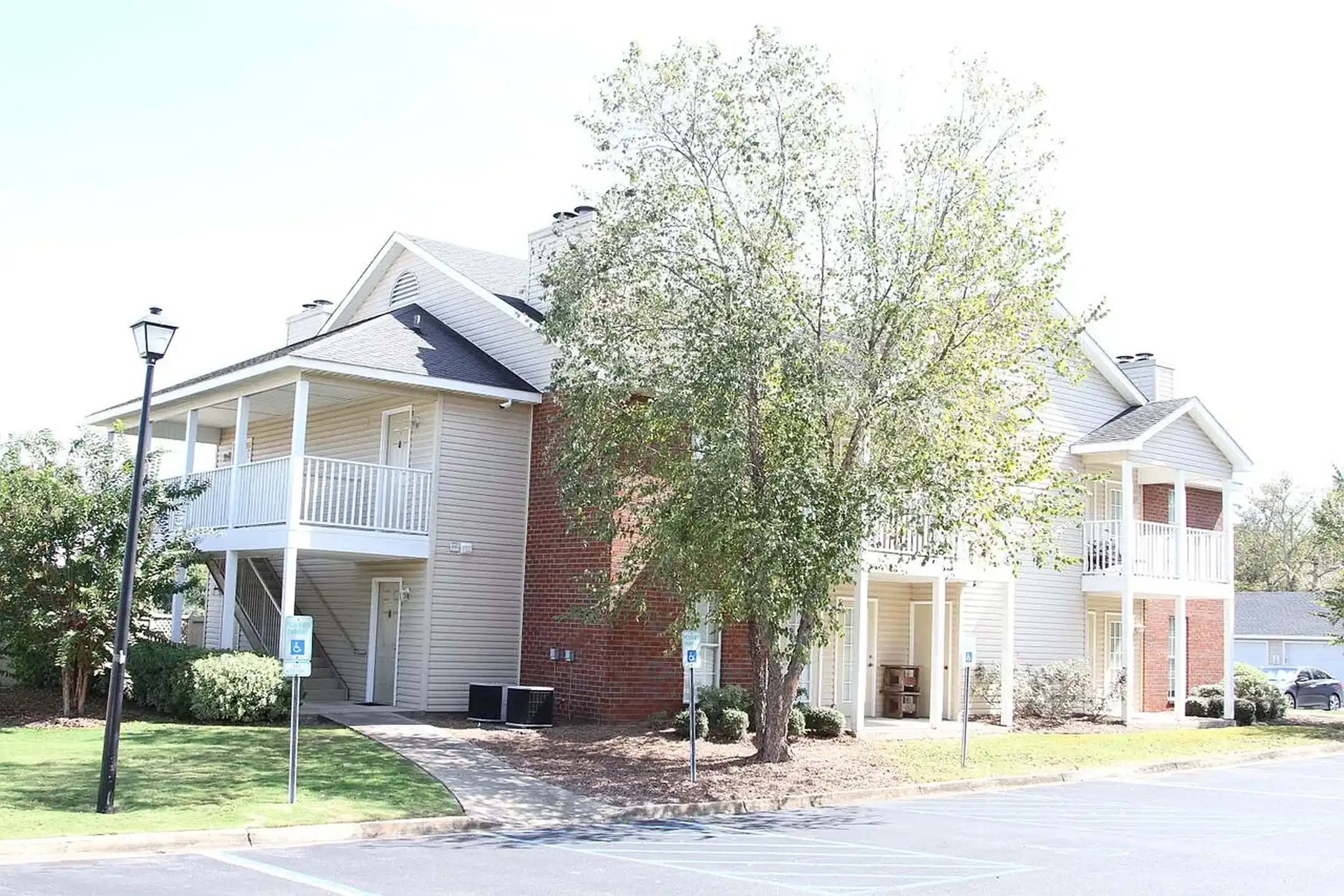 Corner Stone - 2637 The Mdws - Montgomery, AL | Rent.