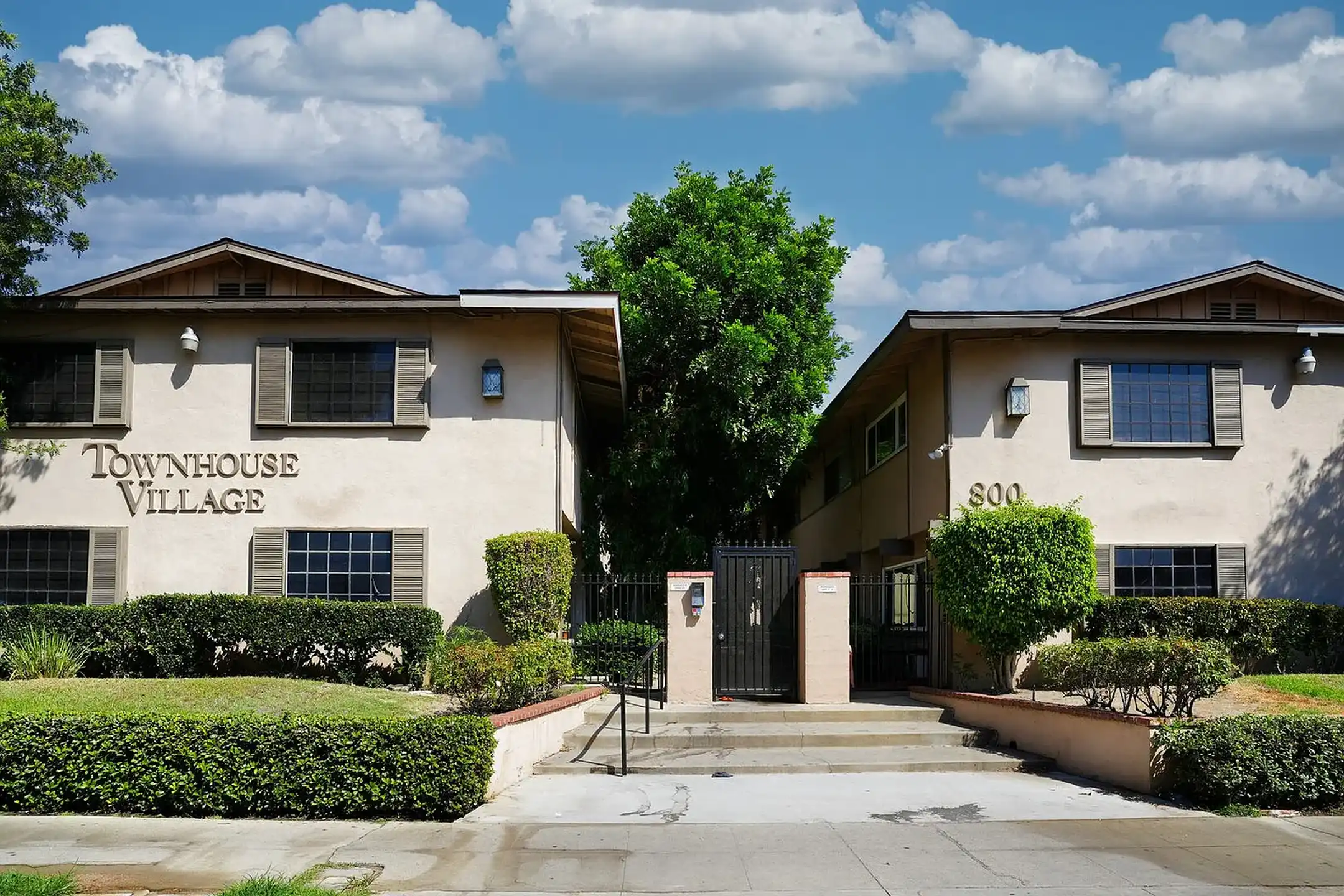 800Azus - 800 S Azusa Ave - Azusa, CA | Rent.