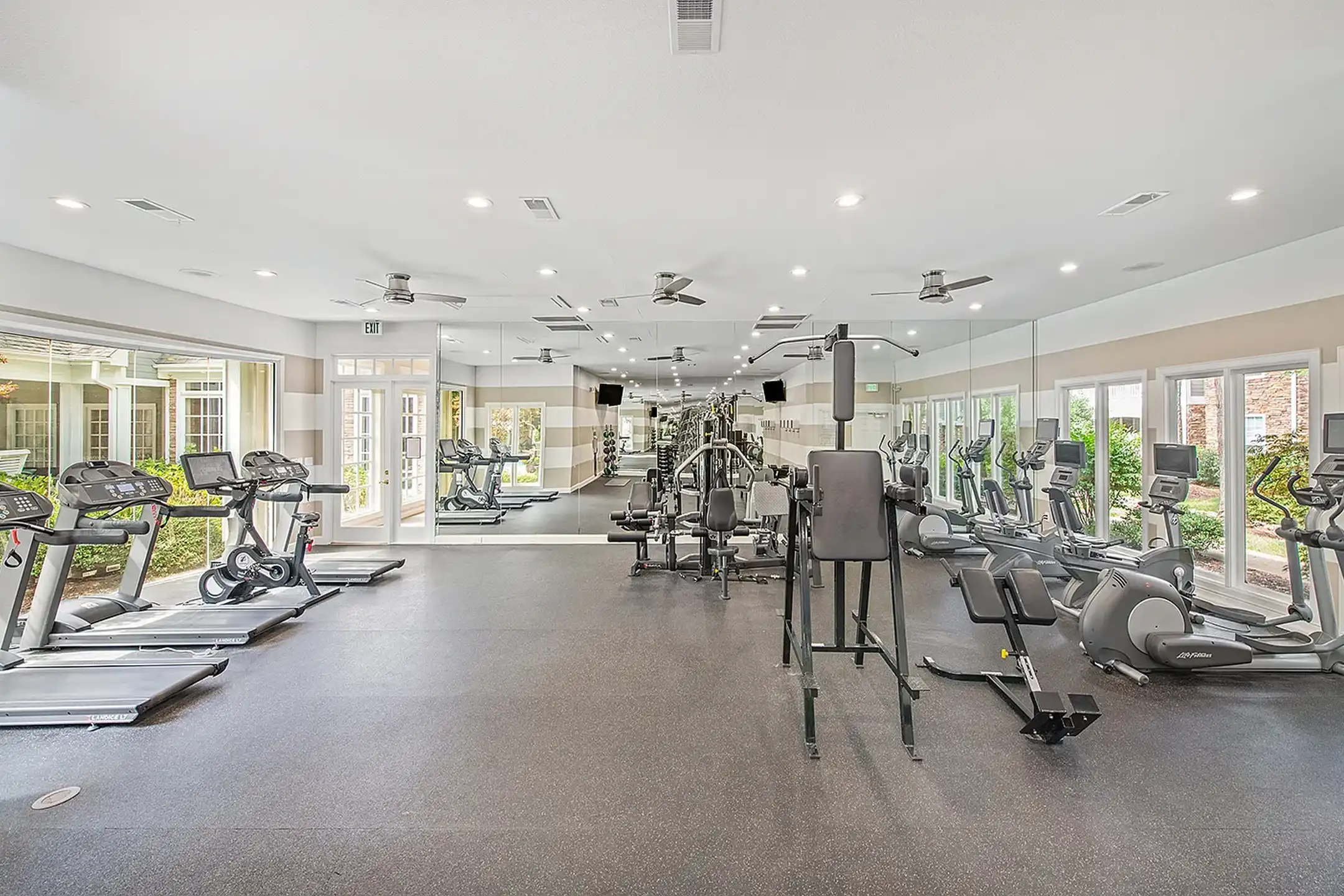 MAA Hunton Park - 3100 Stone Arbor Ln - Glen Allen, VA | Rent.