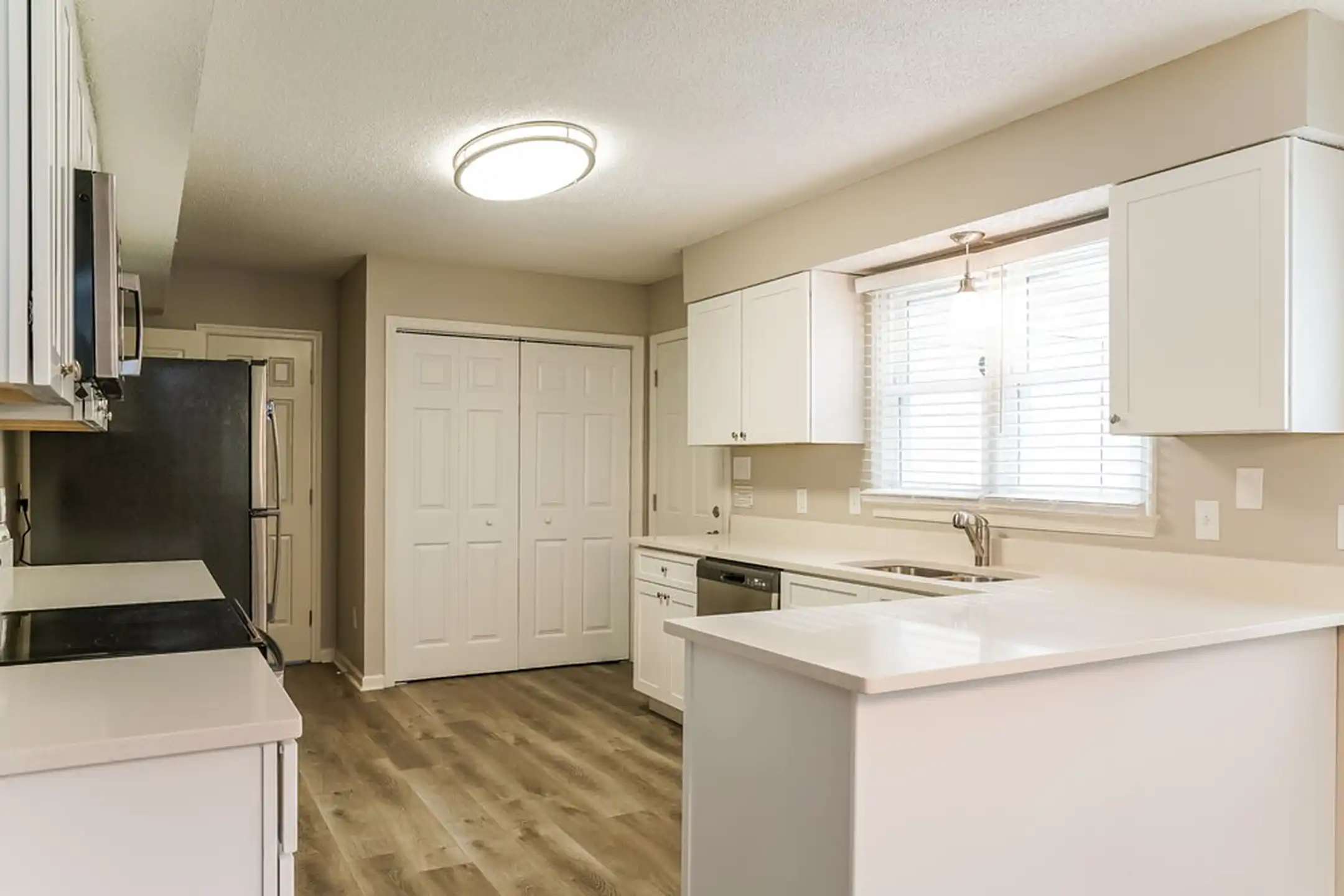 5309 Thistlebrook Ct - Raleigh, NC | Rent.