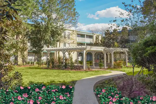 Apartments For Rent in Metairie, LA - 354 Apartments | Rent.com®