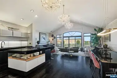 57 Lydia Dr - Guttenberg, NJ | Rent.