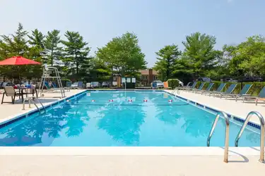 Ravensworth - 4327 Ravensworth Rd - Annandale, VA | Rent.