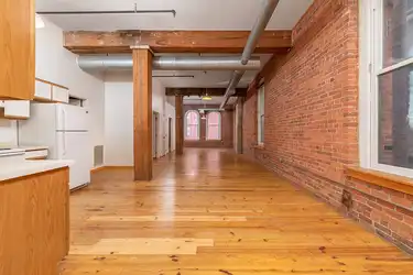Tilsner Artist Lofts - 300 Broadway St - Saint Paul, MN | Rent.