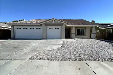 13150 Dos Palmas Rd - Victorville, CA | Rent.