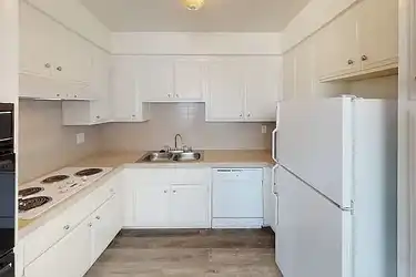 RMN - Romaine Apartments - 7925 Romaine St - West Hollywood, CA | Rent.