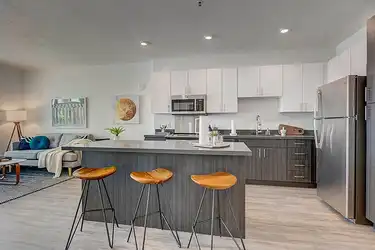 Meridian - 30 N Orange St - Salt Lake City, UT | Rent.