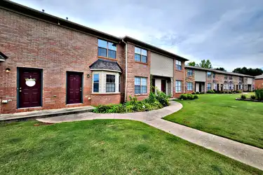 2422 Gaslight Pl SW unit 2412 #3 - Decatur, AL | Rent.