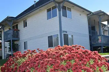 Camas Village Apartments - 1875 White Ave - Moscow, ID | Rent.