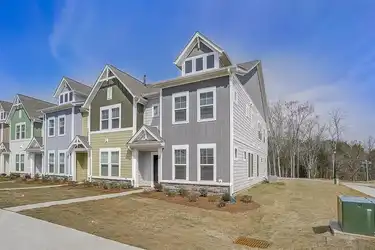 Cedar Ridge Townhomes - 13333 Settlers Trail Ct - Charlotte, NC | Rent.