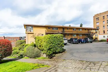 Hamlin Place - 2800 Franklin Ave E - Seattle, WA | Rent.