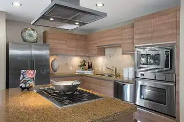 Astoria at Central Park West - 401 Rockefeller - Irvine, CA | Rent.