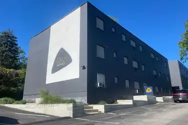 318 Moon Clinton Road - Moon Township, PA | Rent.