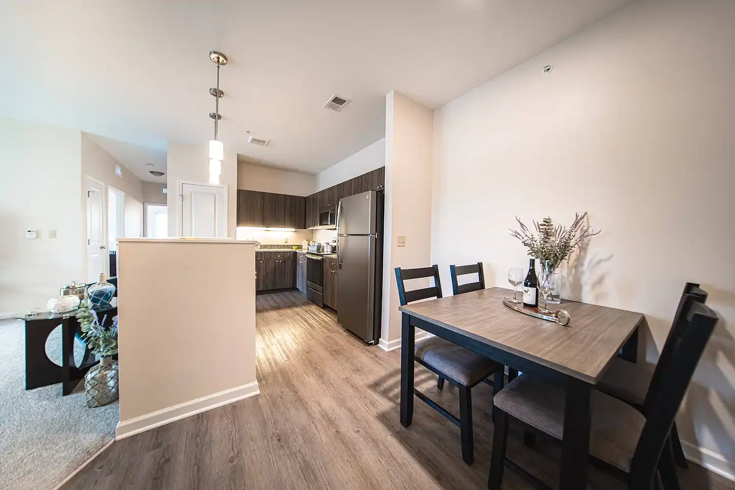 Stone Ridge Of Shelby - 2939 Alabaster - Shelby Township, MI | Rent.