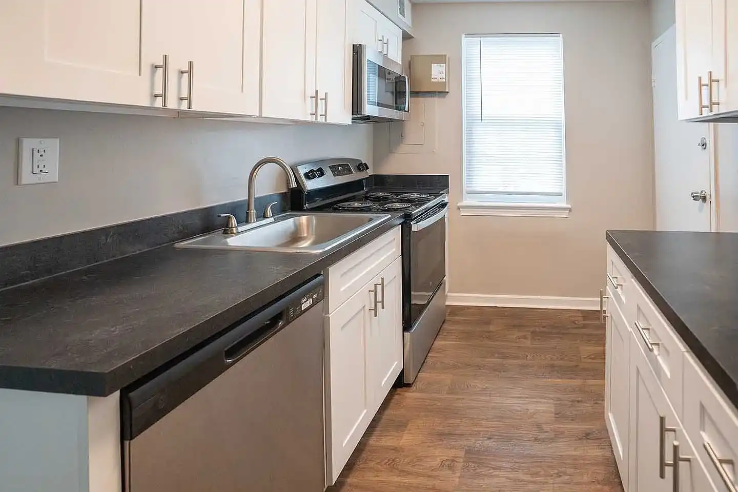 Greenview at Chestnut Run - 70 Court Dr - Wilmington, DE | Rent.
