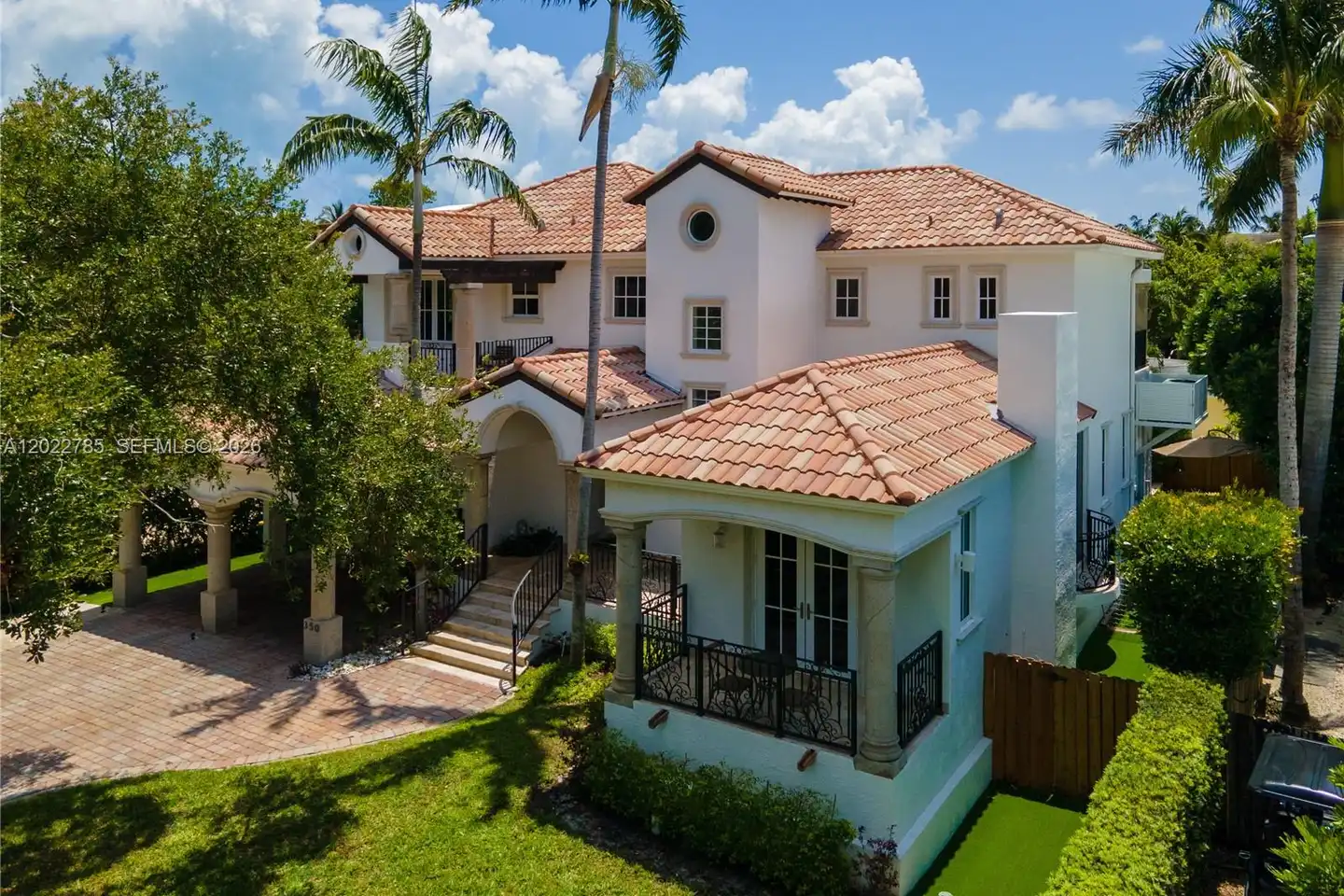 350 Redwood Ln - Key Biscayne, FL | Rent.