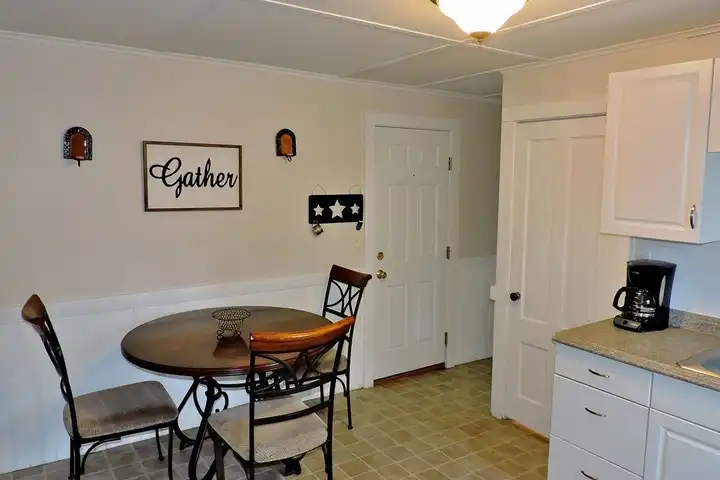 9 Peck Ave unit 2 - Plymouth, MA | Rent.