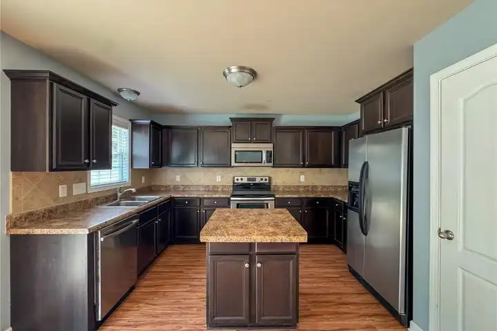 1424 St Johns Loop - Raeford, NC | Rent.