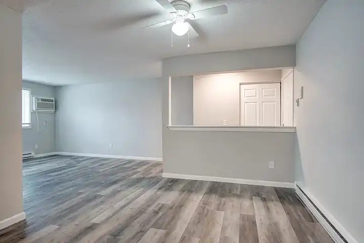 Point Place Apartments - 3563 E Manhattan Blvd - Toledo, OH | Rent.